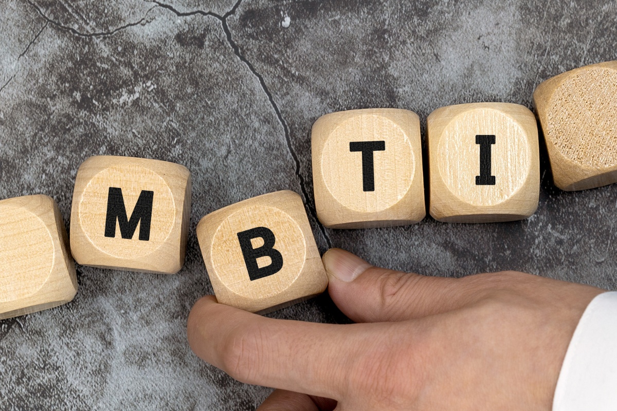 Teste MBTI: 16 tipos de personalidades + dicas